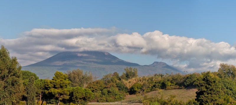 Pompeii - The Roman Time Capsule | Mount Vesuvius as seen from Pompeii ...